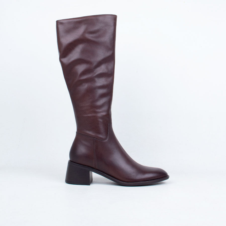 Wyoming Knee Boot