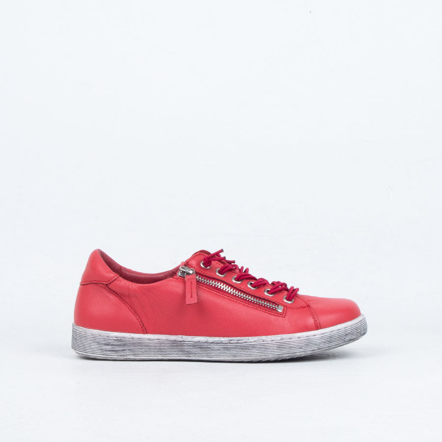 Temi Sneaker